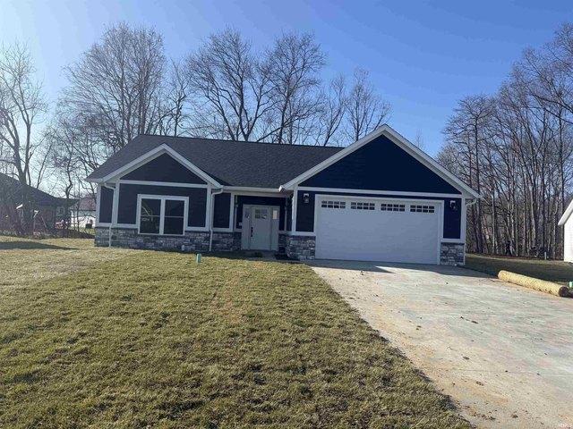 943 Stonehenge Dr, Bedford, IN 47421