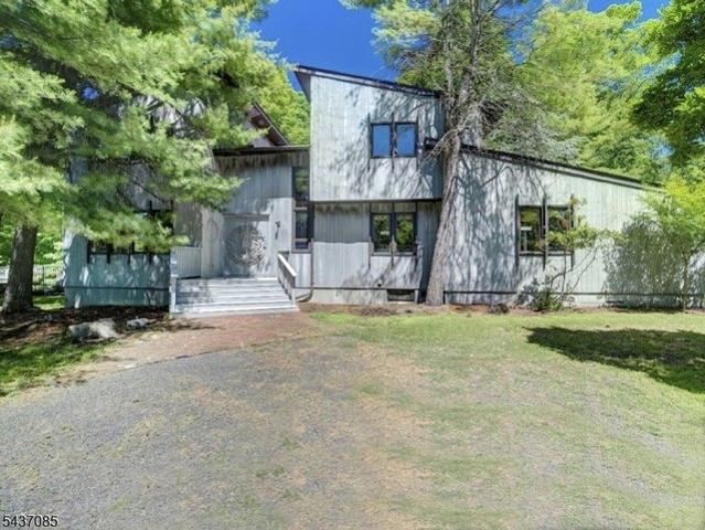 943 Sunset Rdg, Bridgewater Twp, NJ 08807