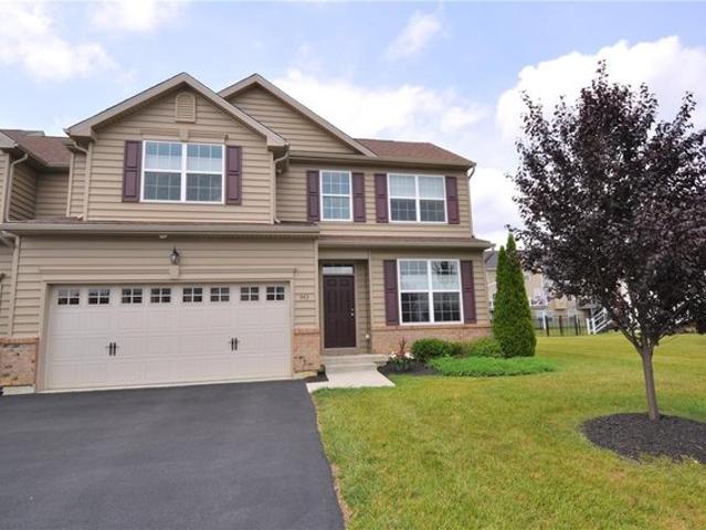 943 Swallow Tail Ln, Upper Macungie Township, PA 18031