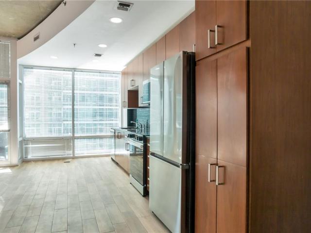943 Peachtree Street NE 1304