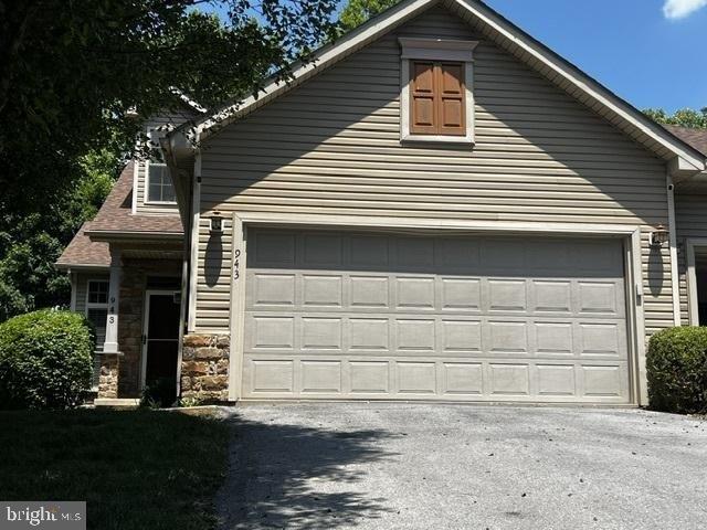943 Quail Run Dr, Waynesboro, PA 17268