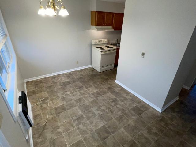943 W McKay Road