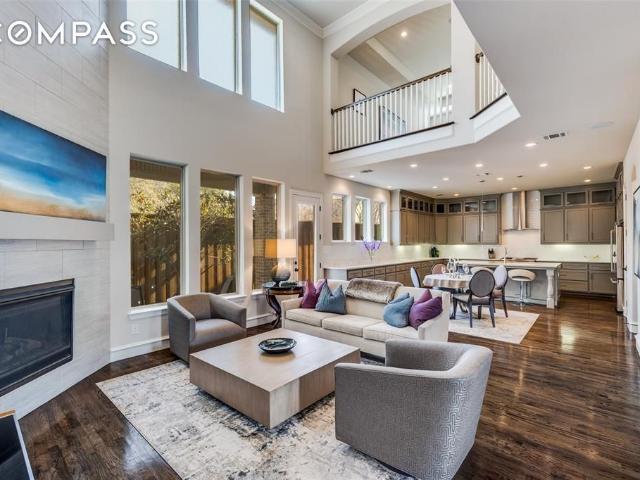 9444 Monteleon Ct, Dallas, TX