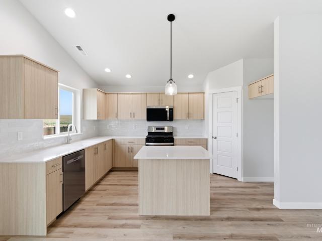 9444 W Blazing Star St