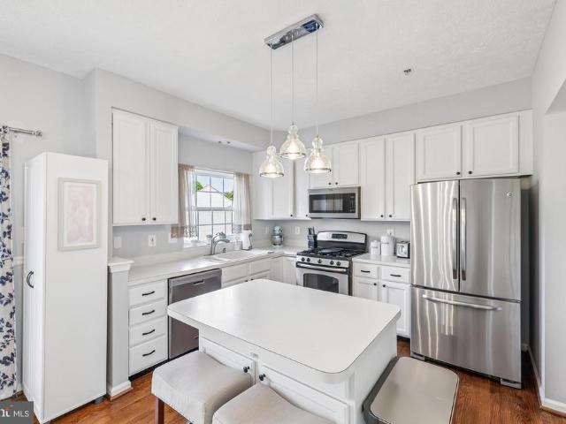 9445 Birchwood Lane