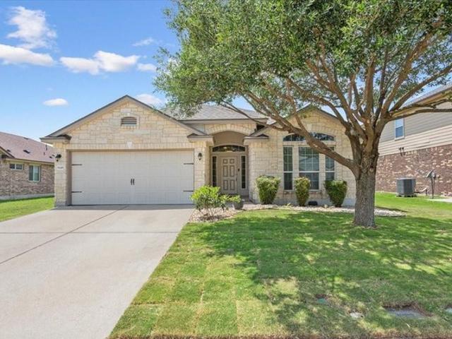 9448 Centennial Dr, Waco, TX 76708