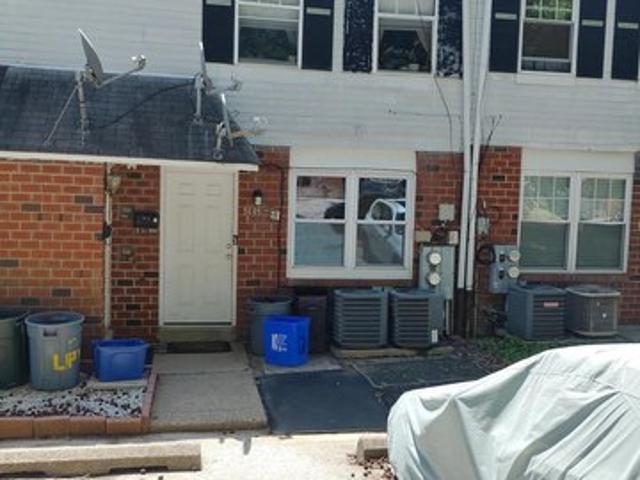 9449 Fairgreen Ln, Philadelphia, PA 19114
