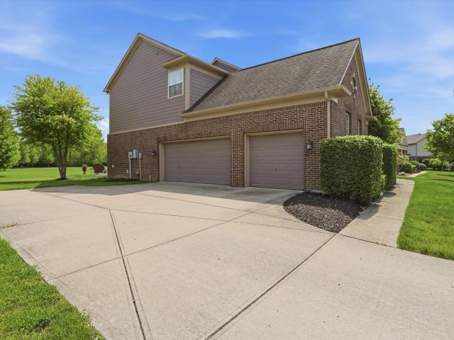 9449 Shadow Rock Circle
