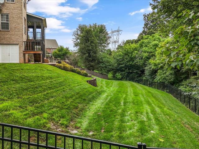 9440 Abbey Mist Lane