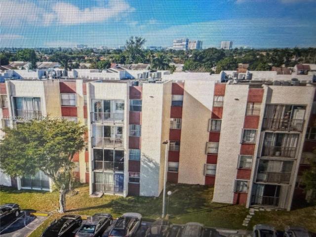 9441 SW 4th St, Unit 111, Miami, FL 33174 | MLS #A11985 | Compass