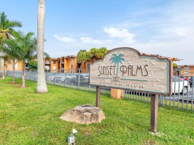 9441 SW 76th St #V32, Miami, FL 33173