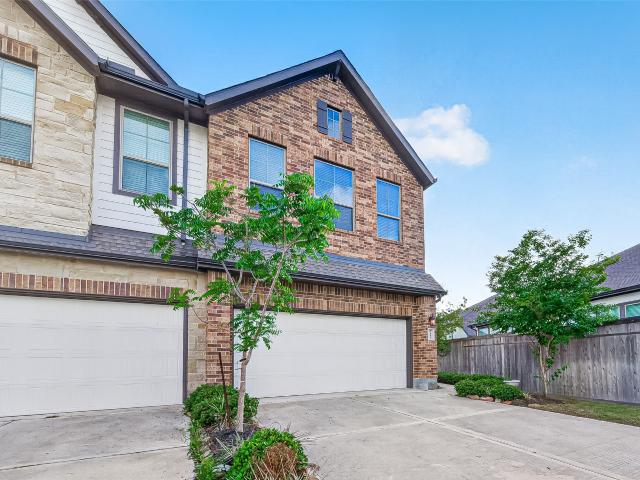 9442 Starlight Oak Drive