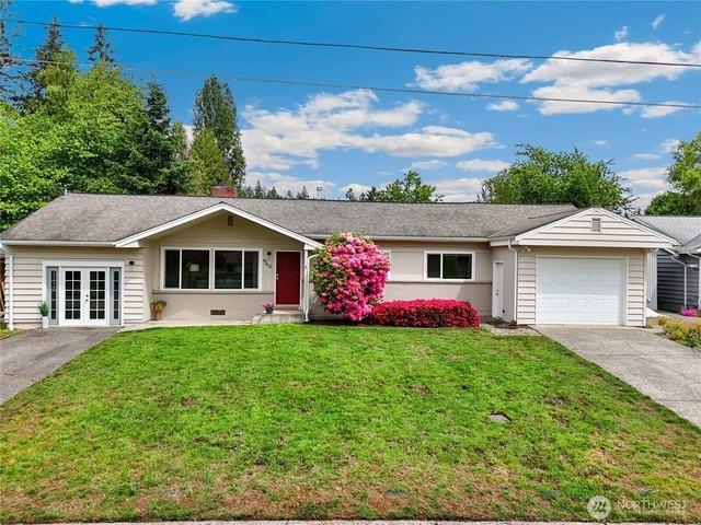 944 165th Ave SE, Bellevue, WA 98008