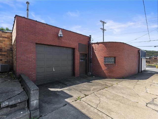 944 Commerce Street