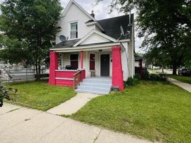 944 Caulfield Ave SW, Grand Rapids, MI 49503