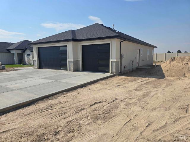 944 Adamite Road