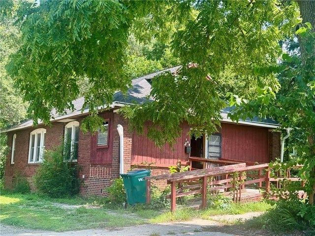 944 E Johns Ave, Decatur, IL 62521