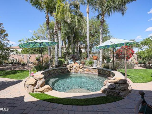 944 E San Carlos Way, Chandler, AZ 85249
