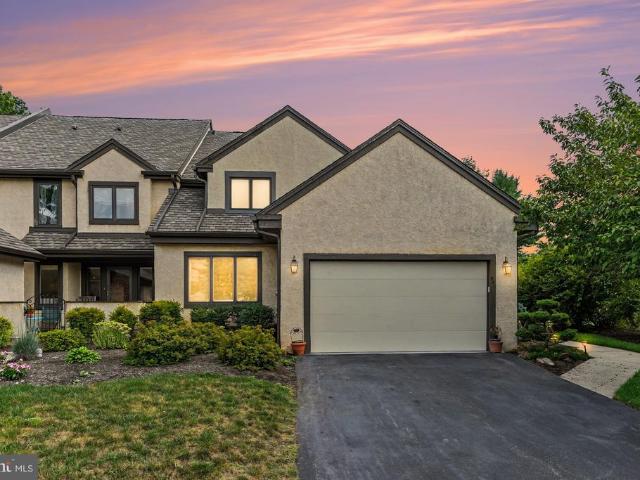944 Hedgerow Court