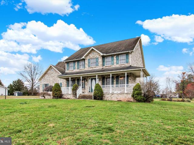944 Heritage Dr, Gettysburg, PA 17325 | Compass
