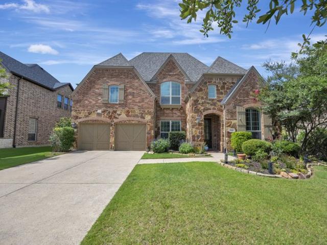 944 Highpoint Way, Roanoke, TX 76262