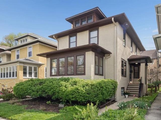 944 N Humphrey Ave, Oak Park, IL 60302