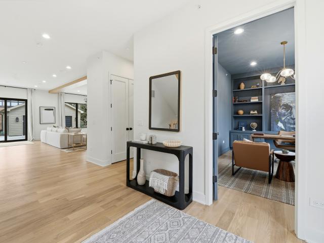 944 Rosemary Terrace