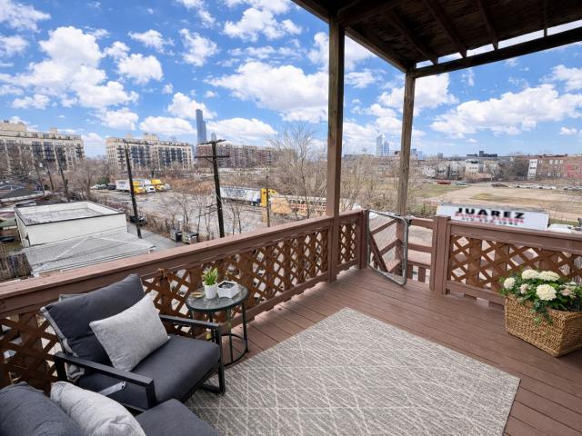 944 W 18th St, Chicago, IL 60608 | MLS #12609 | Compass