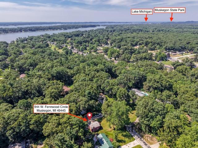 944 W Fennwood Circle