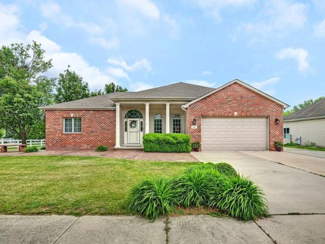 944 W First St, Braidwood, IL 60408