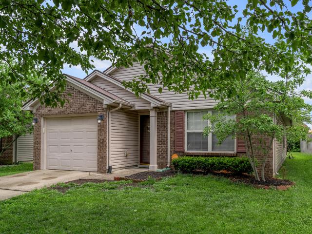 944 Winding Oak Trail