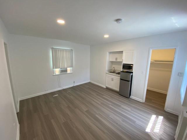944 Tiverton Avenue Studio Apartment for Rent at 944 Tiverton Ave, Los Angeles, CA 90024 Westwood