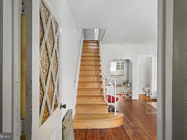944 Tree Street