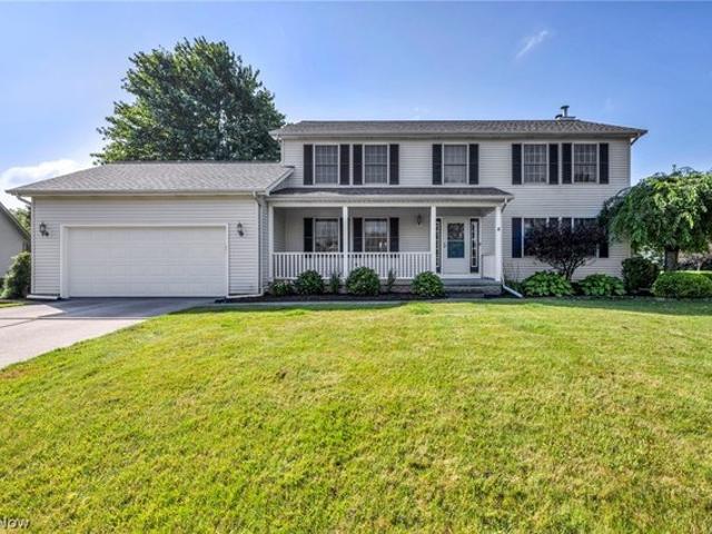 9454 Deer Hollow Dr, Mentor, OH 44060