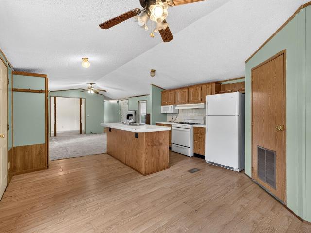 9455 E Lane Drive