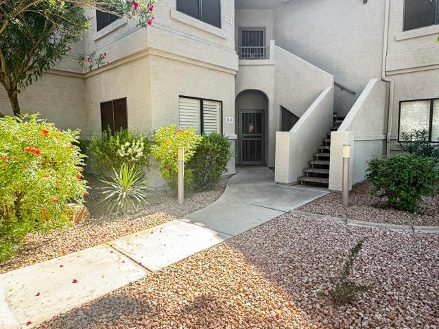 9455 E Raintree Dr, Unit 1034, Scottsdale, AZ 85260 | MLS #6423 | Compass