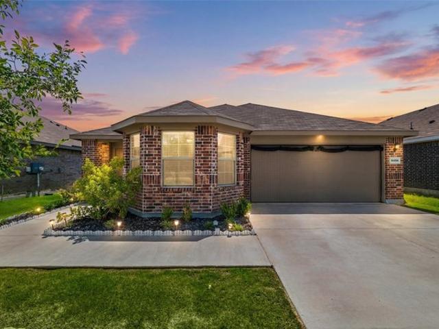 9456 Firedog Dr, Fort Worth, TX 76131