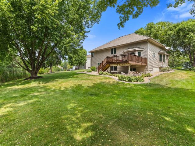 9451 White Oaks Trail N