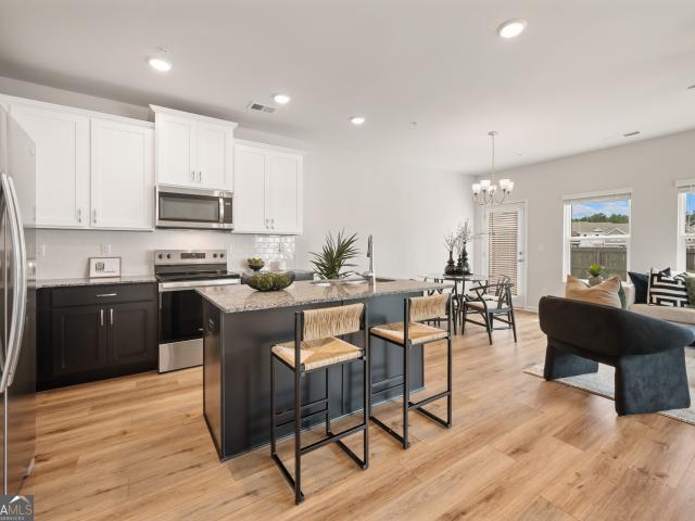 9452 Maple Grove Lane