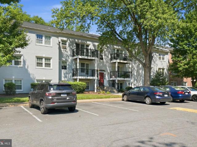 9453 Fairfax Boulevard # 104