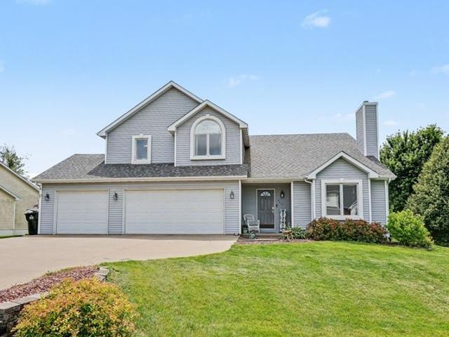 945 202nd Ave, Pella, IA 50219