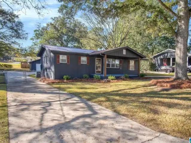 945 5TH AVE SW, ALABASTER, AL 35007