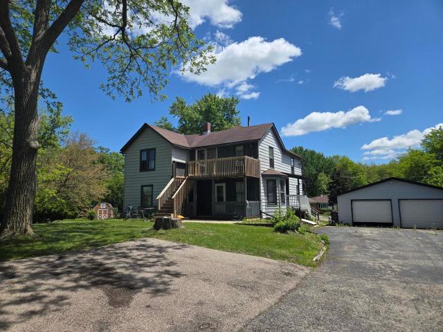 945 947 South St, Woodstock, IL 60098 | MLS #12373 | Compass