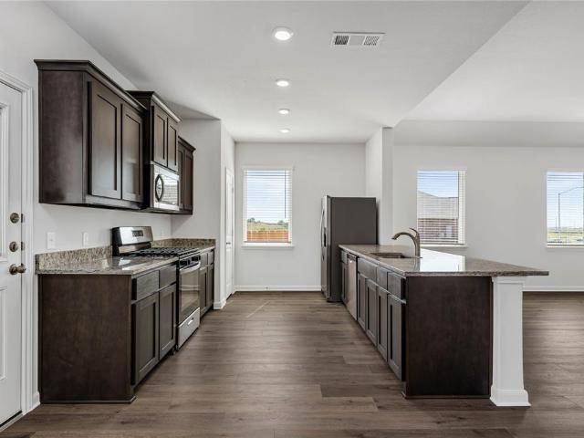 945 Cawthorne Trail