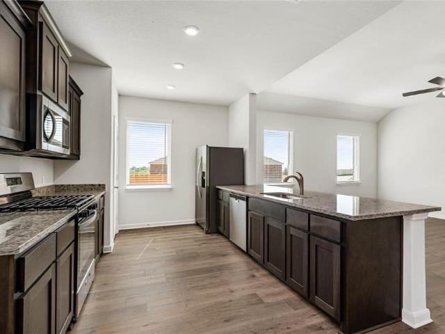 945 Cawthorne Trail