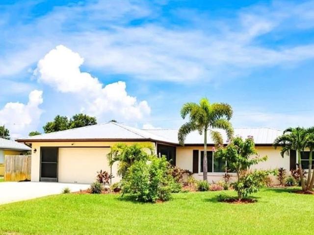 945 Chevy Chase St NW, Port Charlotte, FL 33948 | MLS #O6390