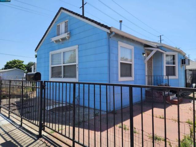 945 American St, Stockton, CA 95206