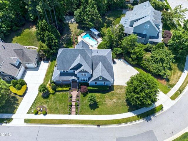 945 Alden Bridge Dr, Cary, NC 27519