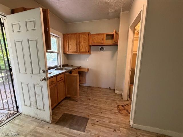 945 E 149th Street