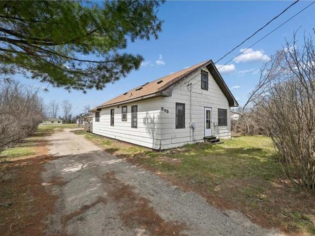 945 E Avenue Ave NE, Bemidji, MN 56601